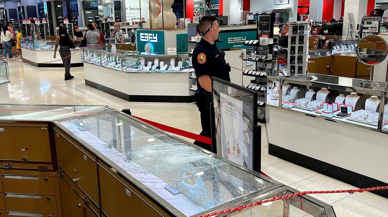 Joshua Wilson of Hempstead charged with attempted robbery after ...