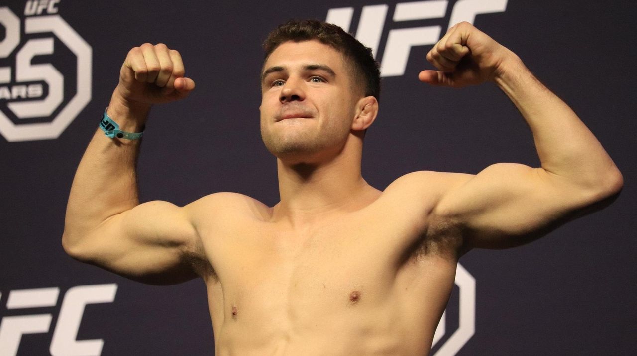 Wantagh's Al Iaquinta outstrikes Kevin Lee to win at UFC Milwaukee ...