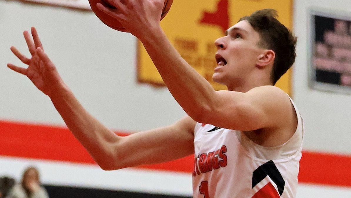 Drew Feinstein, Dominic Pennzello lead Mt. Sinai to bounce-back win - Newsday