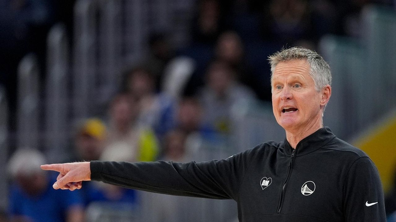 Warriors coach Steve Kerr finalizes new two-year contract extension - Newsday