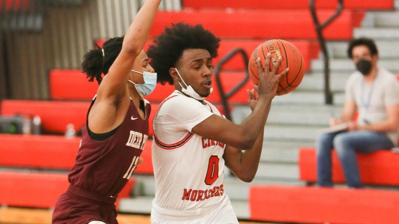 Deer Park vs. Center Moriches - Newsday