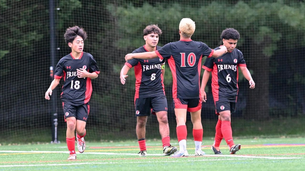 Dylan Leon, Owen Gordon connect to power Friends Academy boys soccer to ...