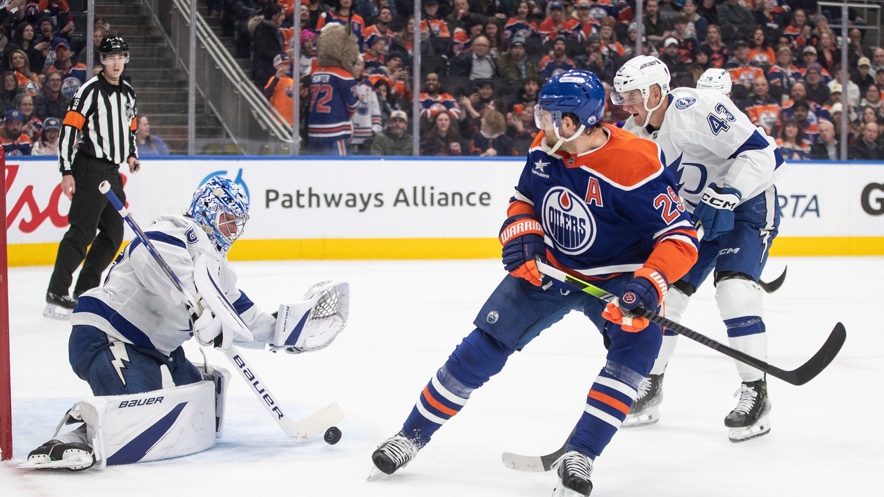 Oilers extend their winning streak to 3 games with a 2-1 win over the ...