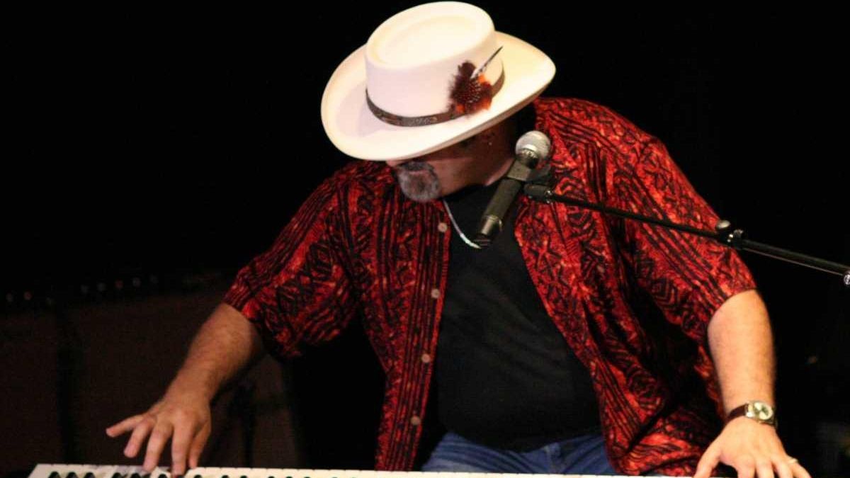 Tommy Keys' LI blues: Made in the shade - Newsday