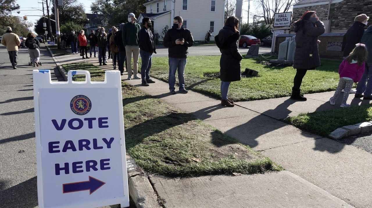 Lessons from early voting in NY: Strong turnout, long lines - Newsday