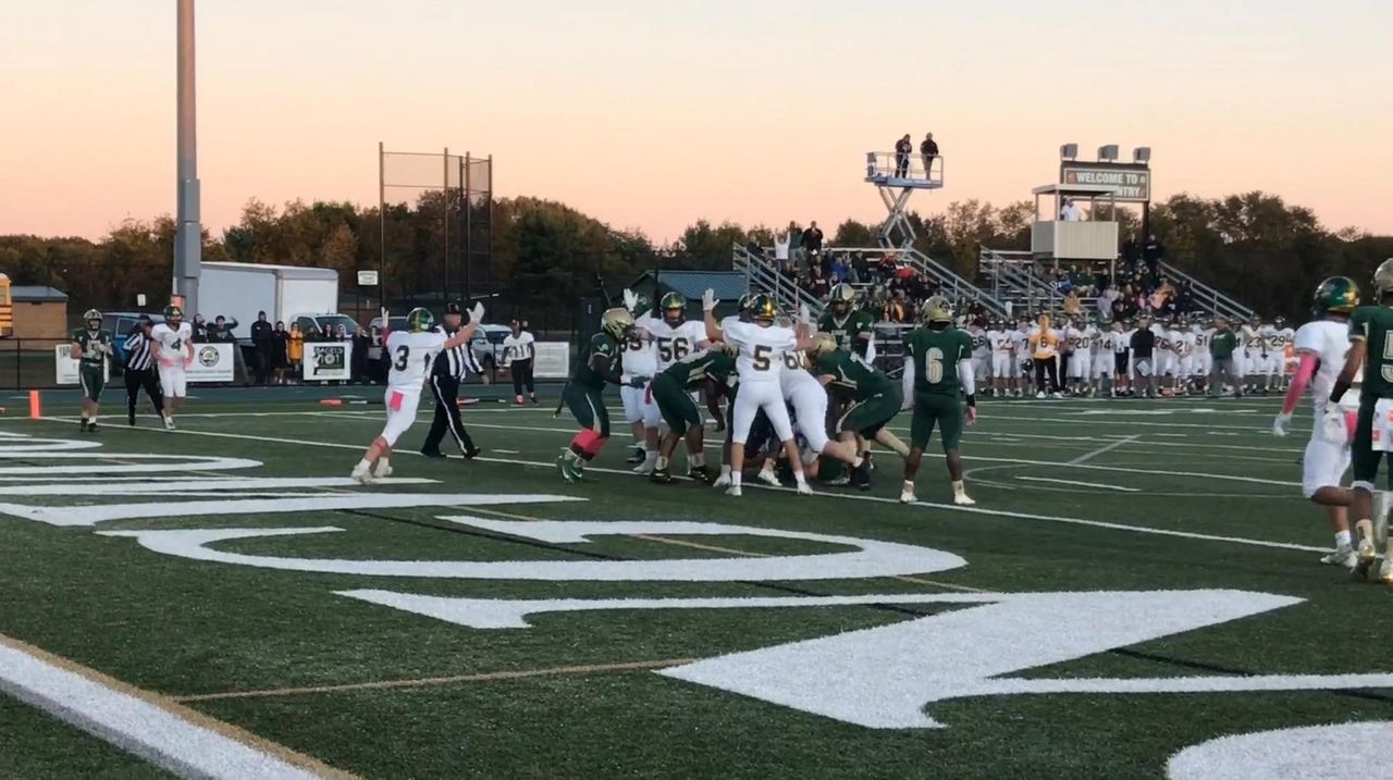 Longwood's Anele Nwanyanwu rushes for 152 yards and two TDs - Newsday