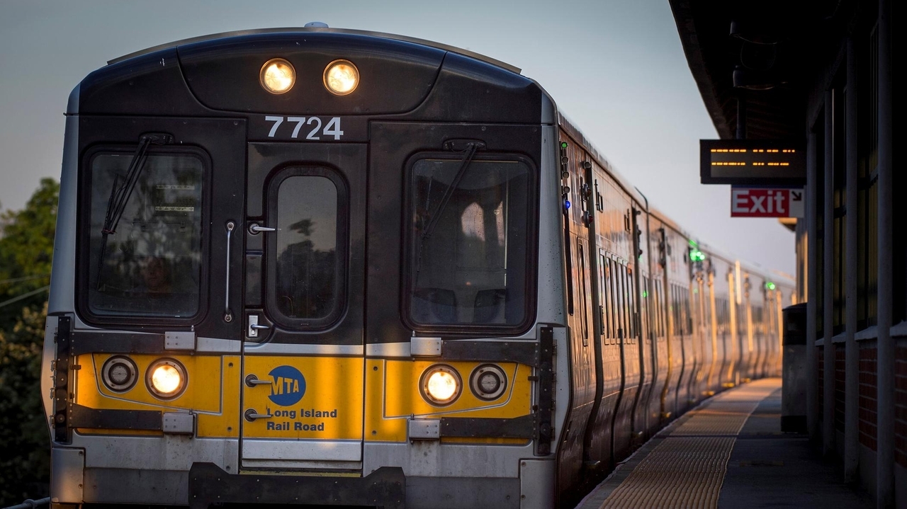 MTA, union return to bargaining table but fail to reach agreement on ...
