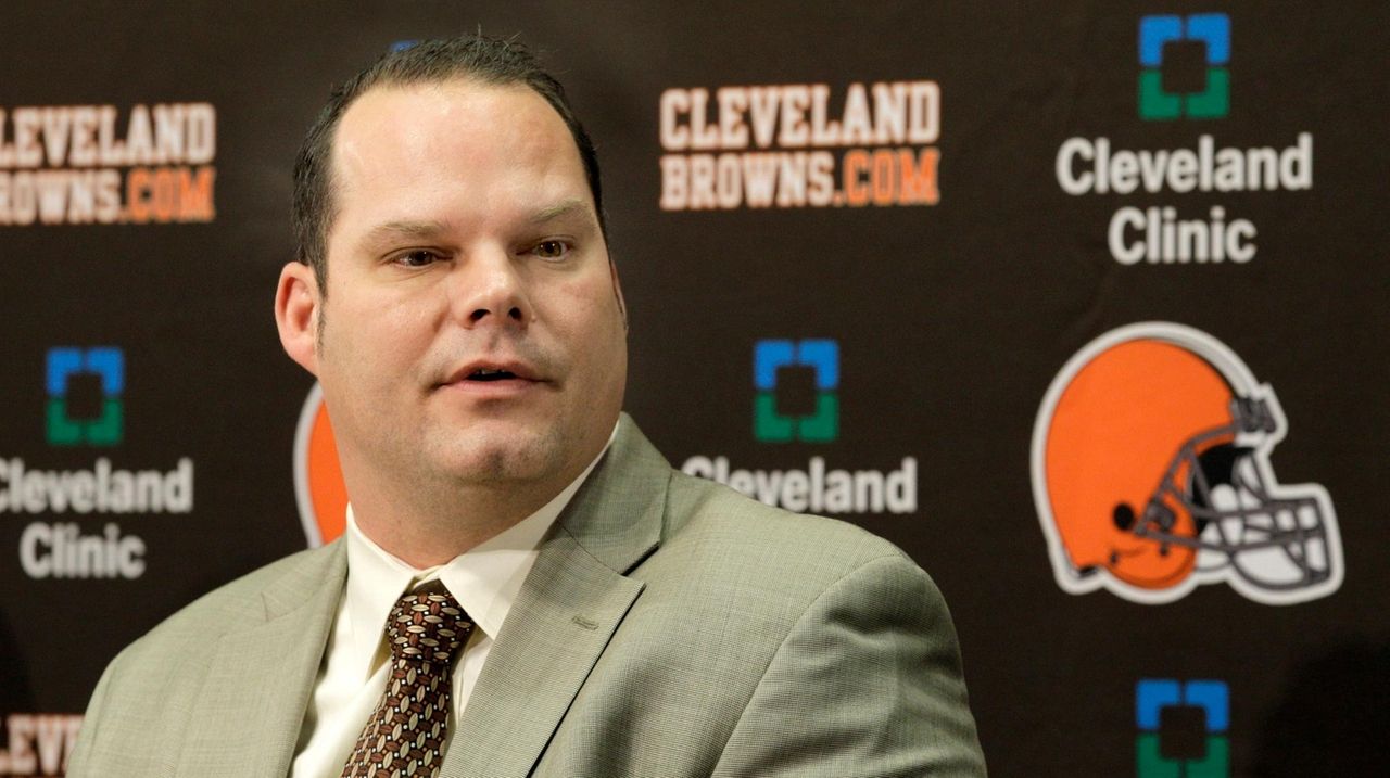 Former Browns, Eagles GM Tom Heckert dies at 51 - Newsday