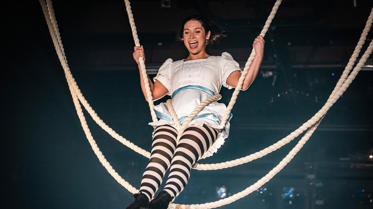 Alice in Wonderland stage play from Chicago fuses circus elements for ...