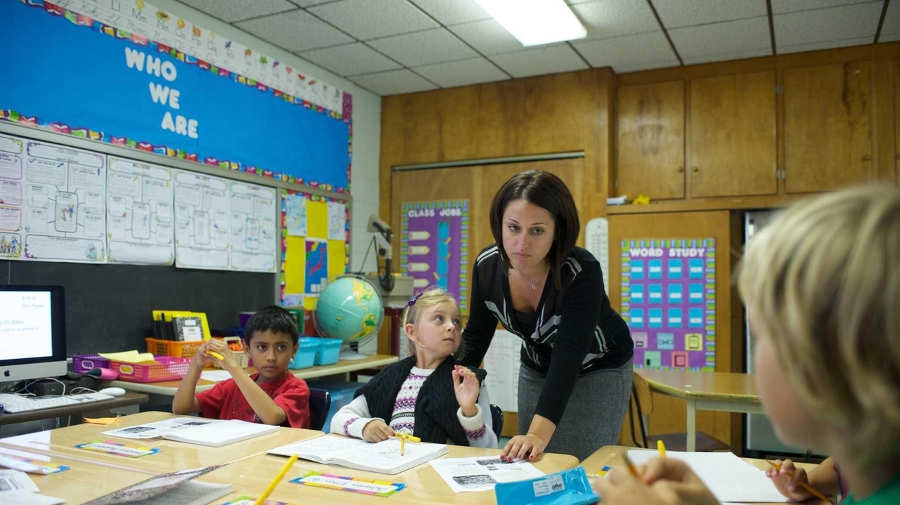 Ocean Beach school starts year with more mainlanders - Newsday