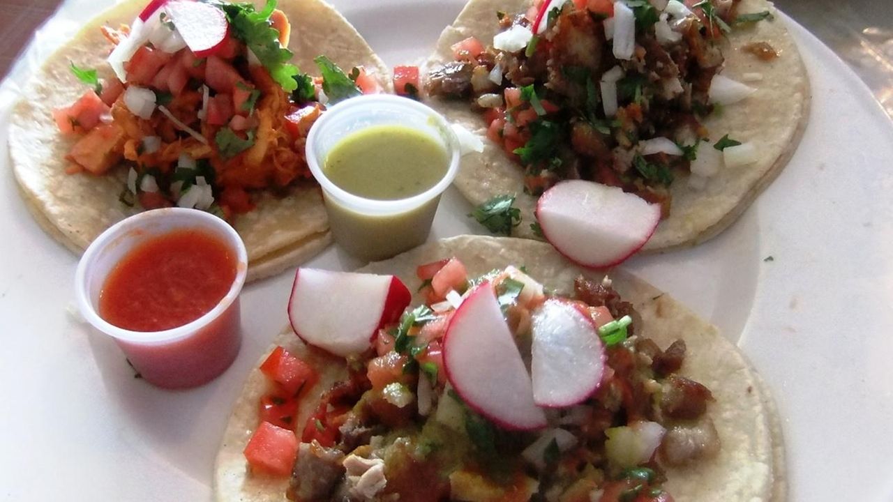 Deli La Union: El Salvadoran fare in East Northport - Newsday