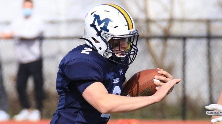 John Giller, O-line lead Massapequa to win over Farmingdale - Newsday