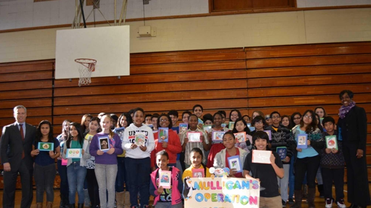 Central Islip students send Tom Croci holiday greetings - Newsday