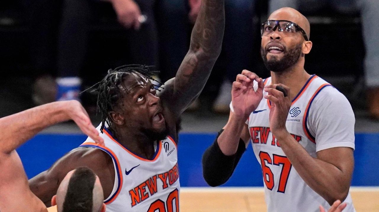 Photos: Knicks-Hawks Game 1 - Newsday