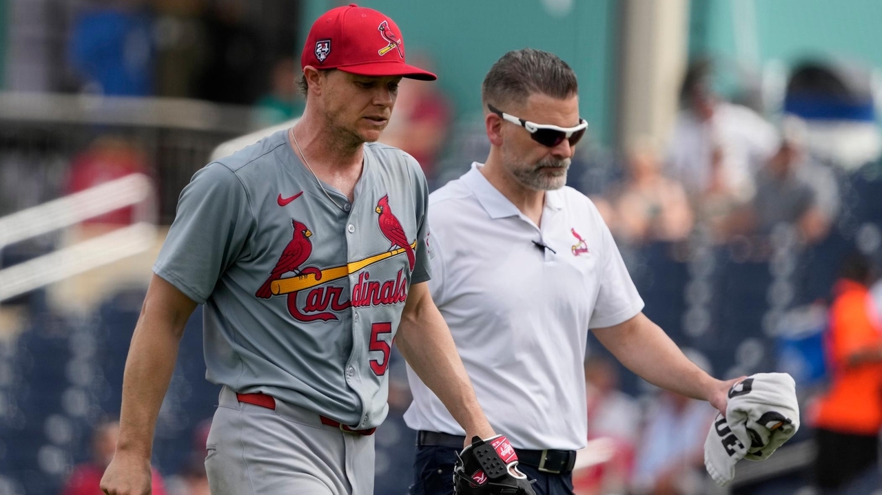 Scott Boras thinks `pitching panic' is setting in. Sonny Gray's iffy ...
