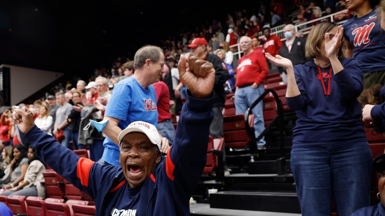 Following parents' lead, Ole Miss' McPhee-McCuin making mark - Newsday