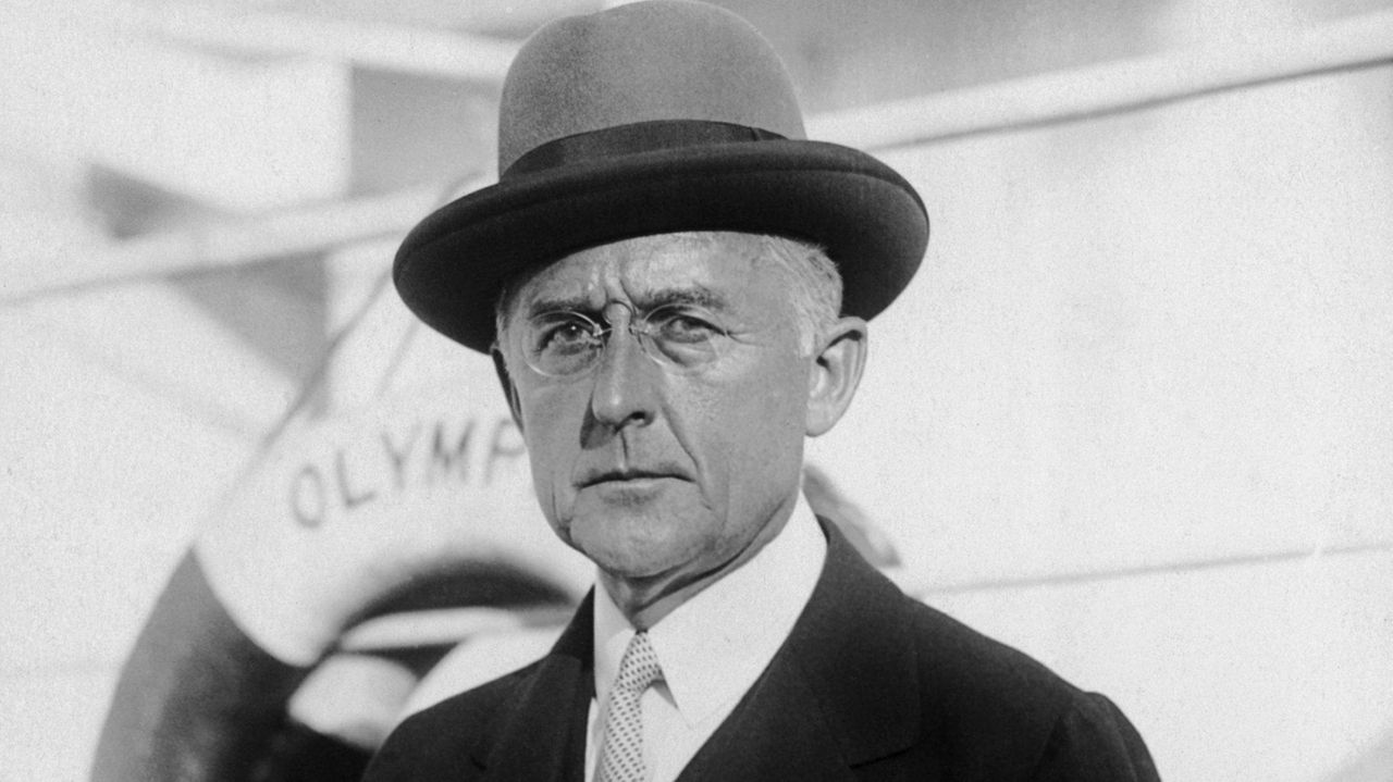 'Condé Nast': The rich life of a magazine magnate - Newsday