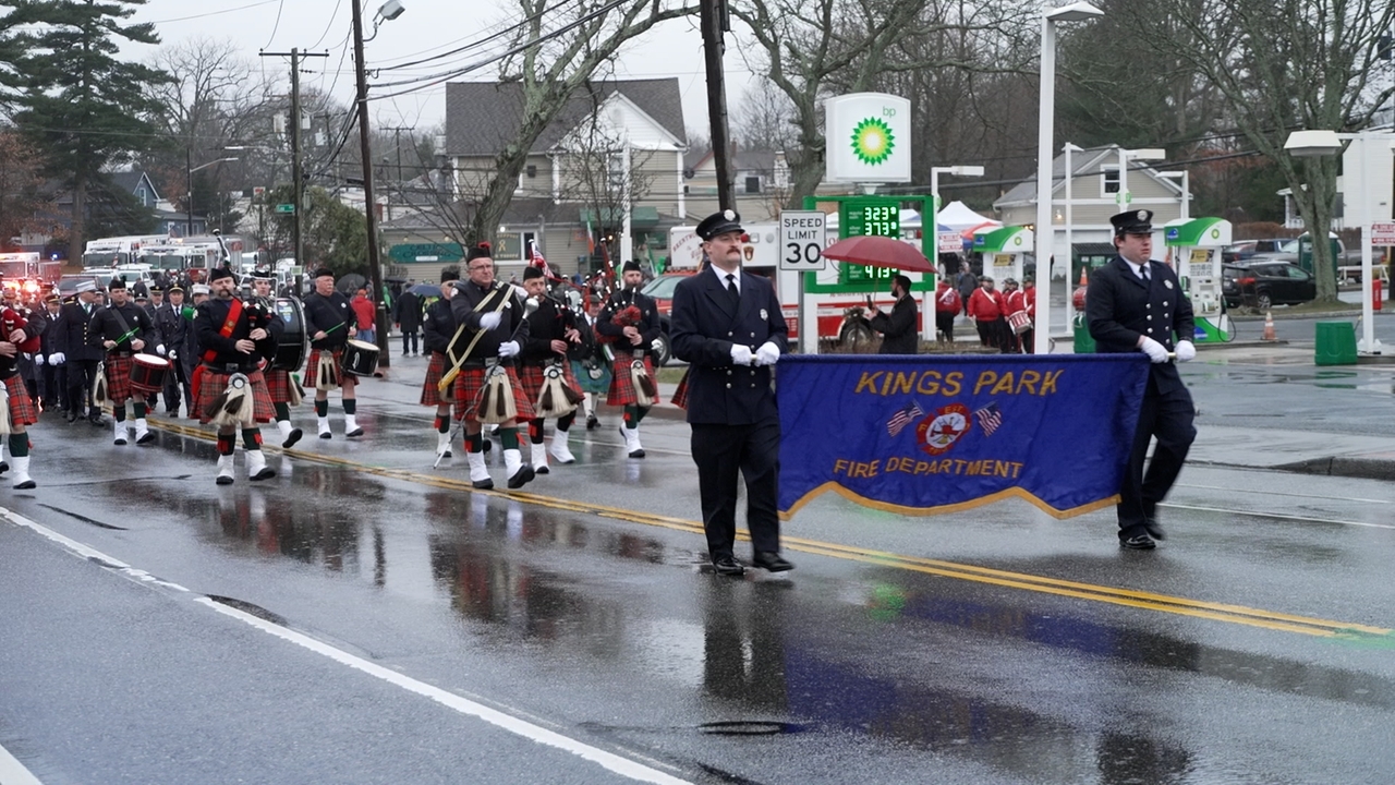 Despite rain, Kings Park community shows up for St. Patrick's Day ...