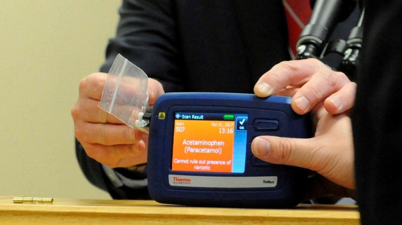 Suffolk cops using TruNarc laser device to ID illegal drugs - Newsday