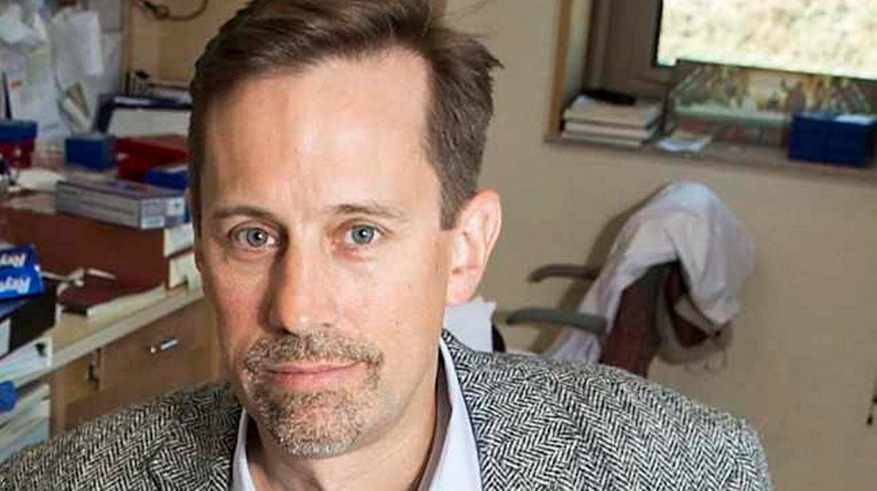 Long Island hires and promotions: Dr. David Tuveson, Lustgarten ...