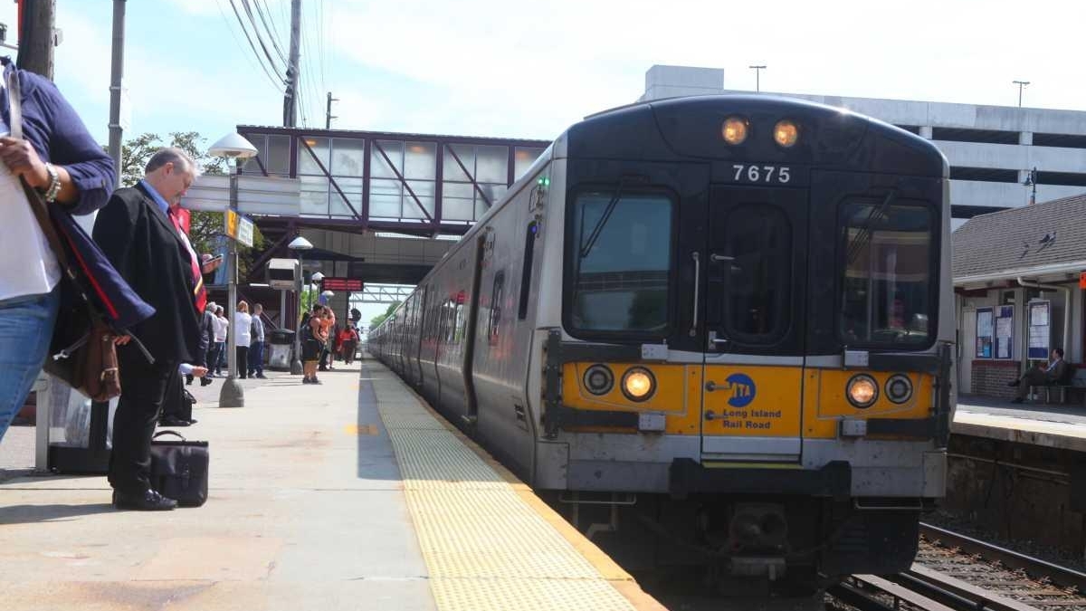 LIRR: Buses Saturday at 2 Hempstead line stations - Newsday