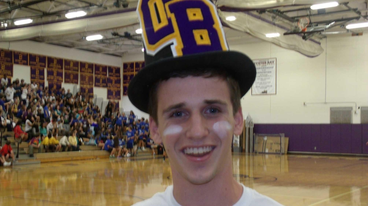 Oyster Bay's Ryan Radecki, after surviving car accident, is homecoming ...