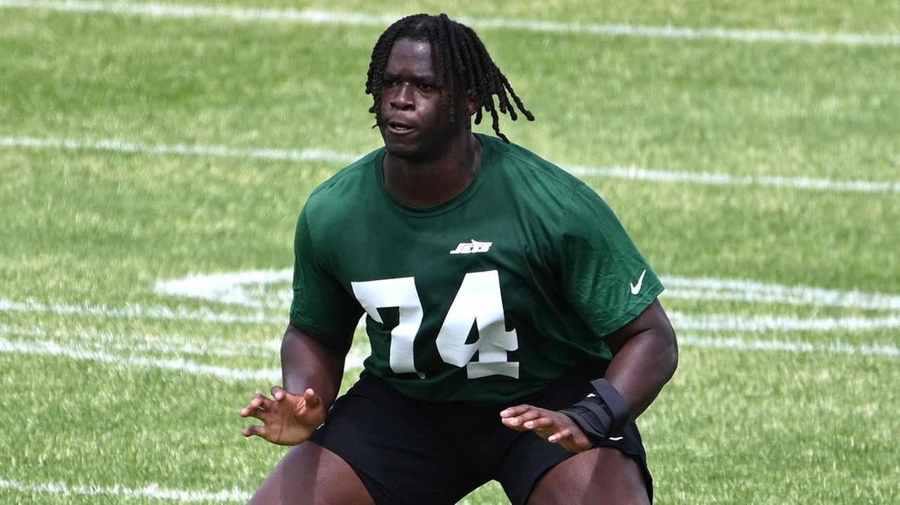 Jets believe rookie Olu Fashanu is budding star at left tackle - Newsday