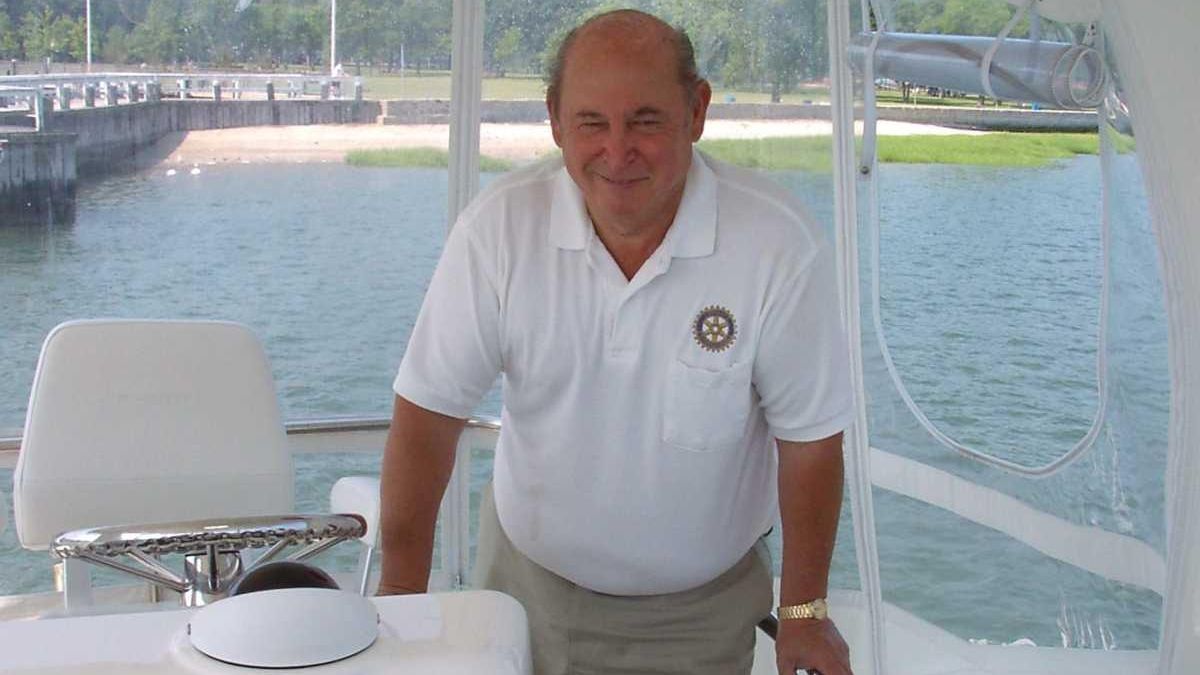 Longtime volunteer E. Minicozzi, 70, dies - Newsday