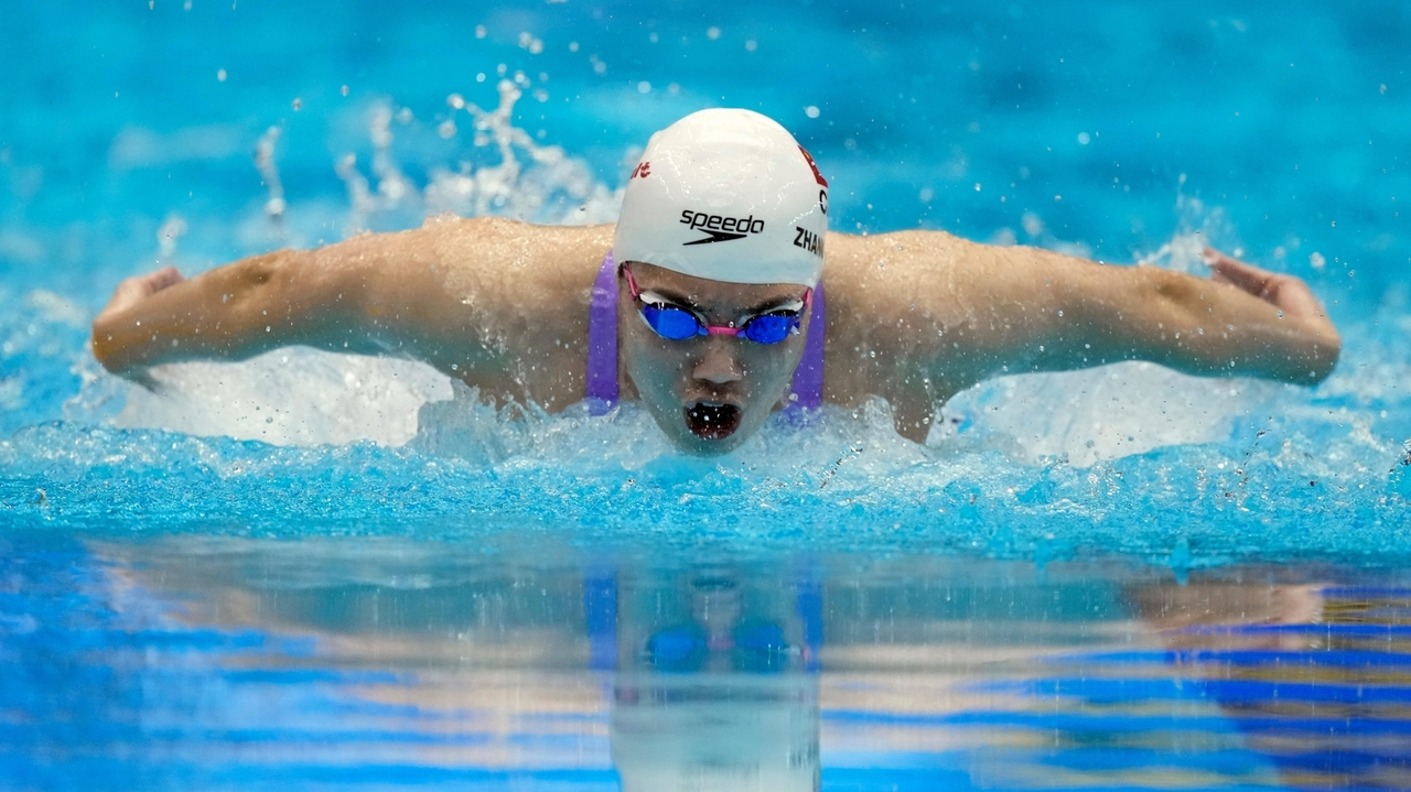 China wins two gold medals at the swimming worlds. Americans finish 1-2 ...