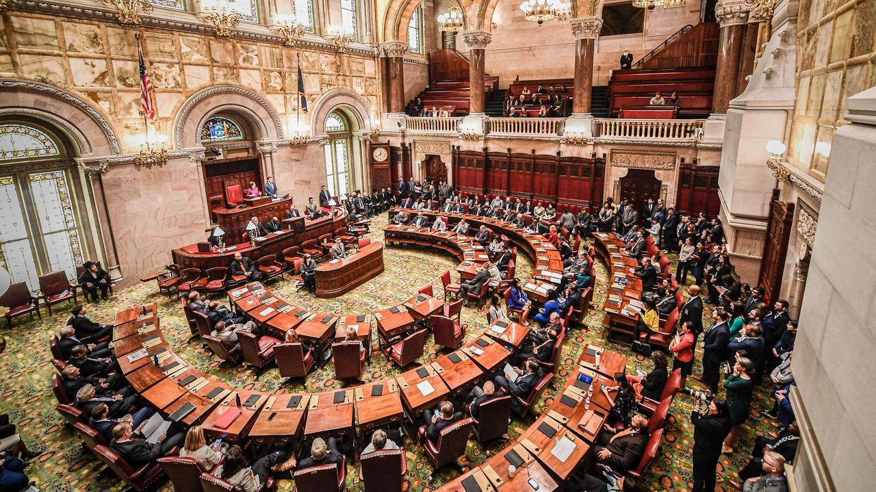 How the new NYS congressional redistricting map would affect Long ...