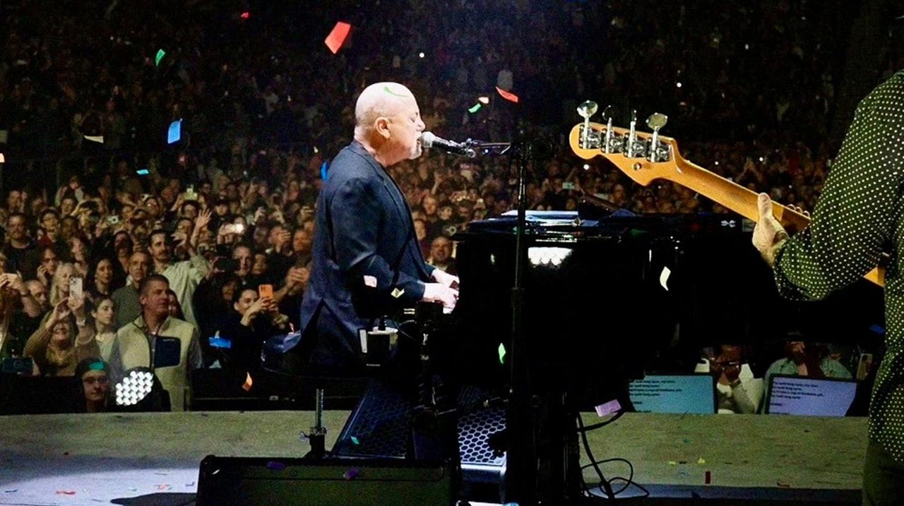 Billy Joel jokes about his voice and inability to sell Centre Island ...