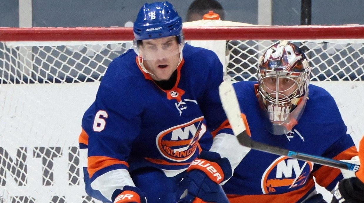 Islanders come back from three-goal deficit to tie but fall to Flyers ...