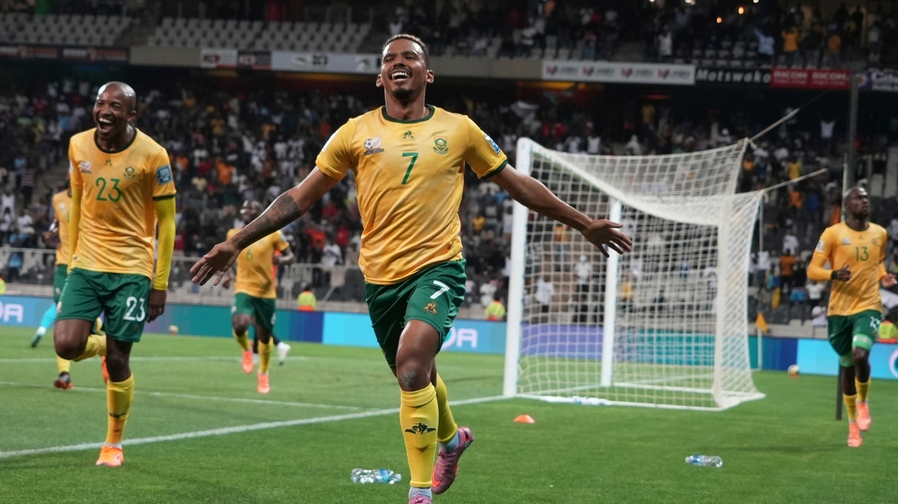 South Africa squad departs for World Cup without assistant coach after ...