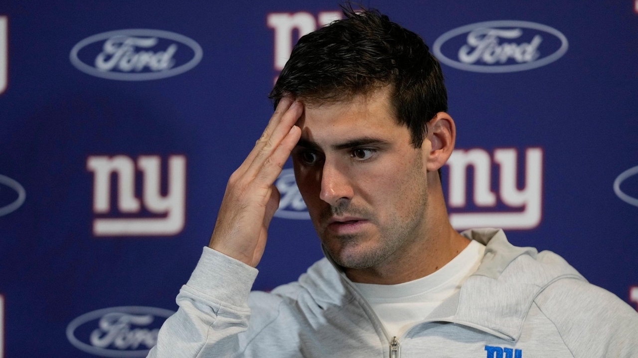 Daniel Jones on neck injury: 'It's different than what I've dealt with ...