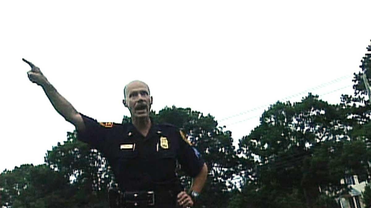 Photographer sues Suffolk cops over filming - Newsday