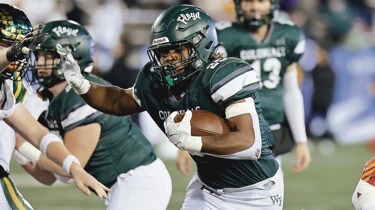 LI high school football: What to watch as 2025 season nears - Newsday