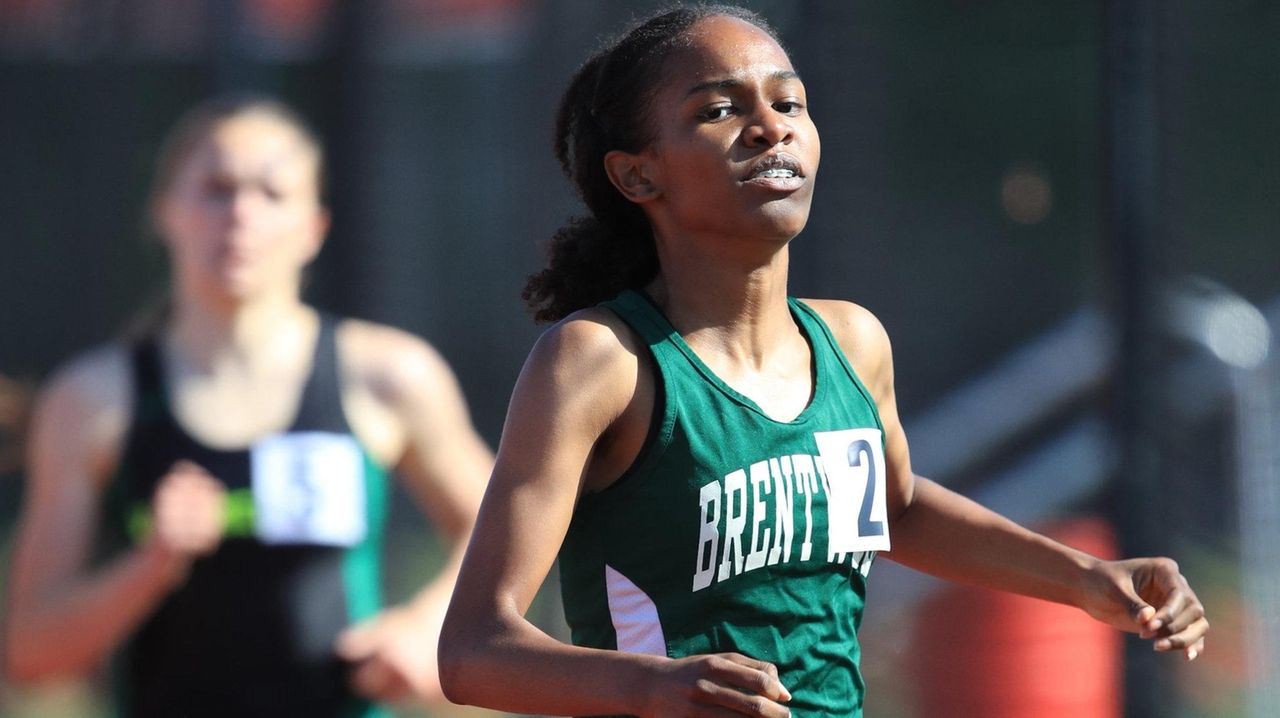 Brentwood's Donisha Jeanty qualifies for state tournament after winning ...