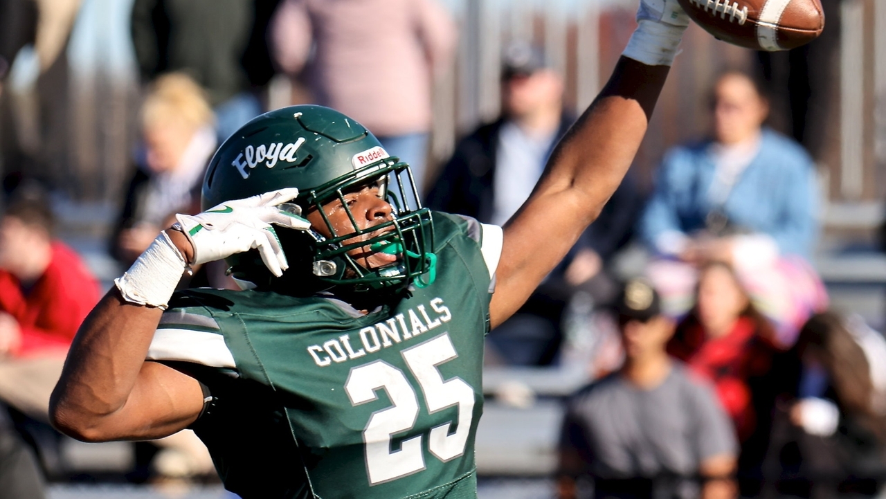 Floyd football's Ja'Quan Thomas scores three TDs in Suffolk Division I ...