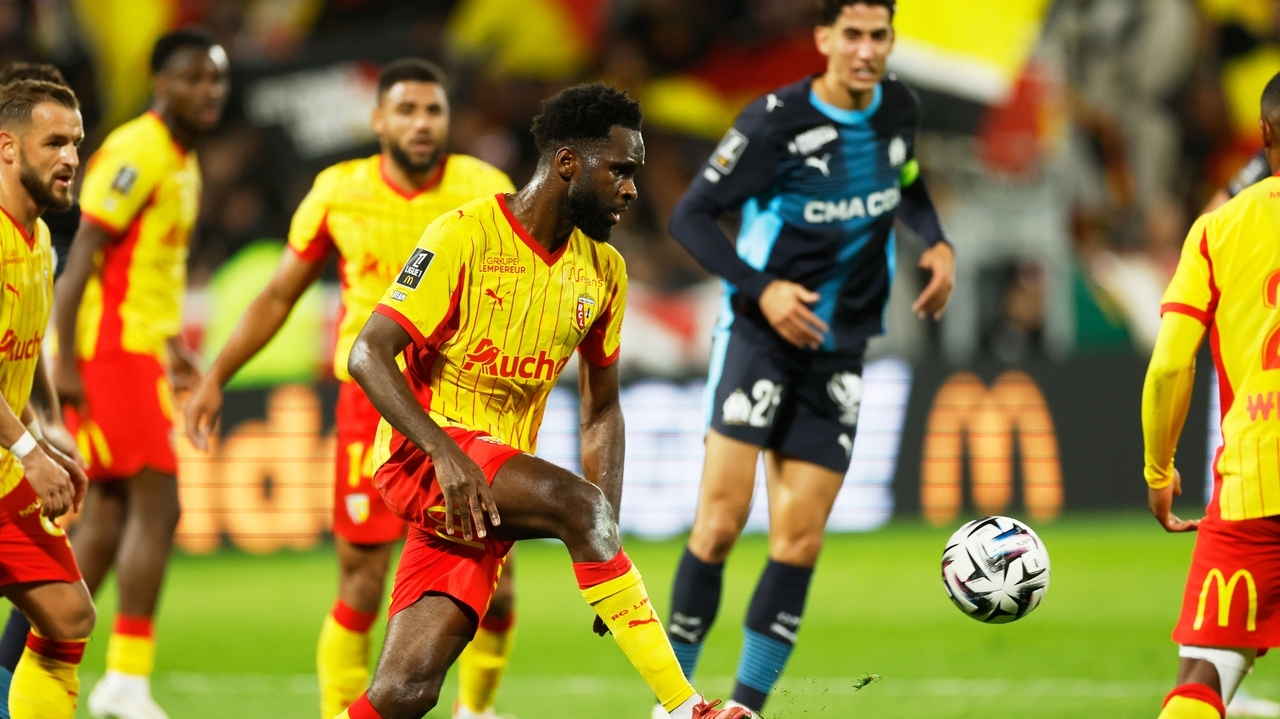 Lens and PSG resume Ligue 1 title battle with Marseille waiting to ...