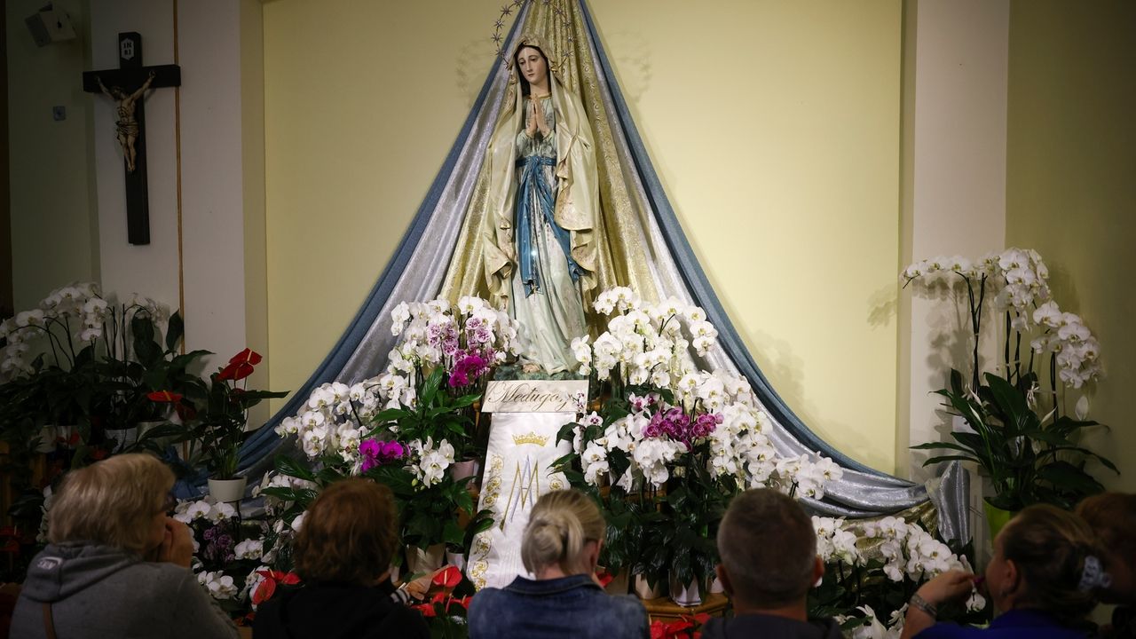 Vatican gives green light to devotion at Bosnia site in Medjugorje where Madonna reportedly ...