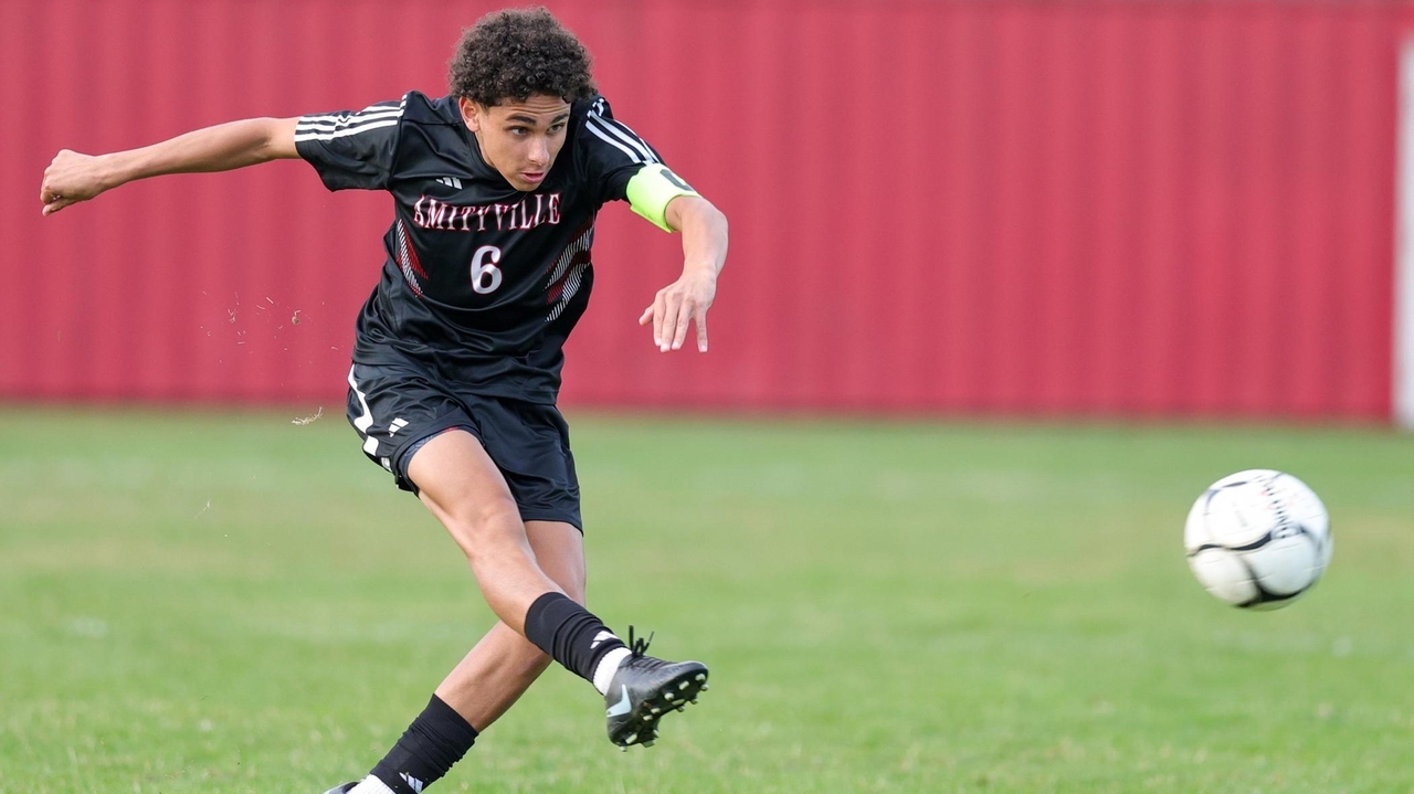 Amityville boys soccer's Aiden Johnson scores twice in win over Glenn ...