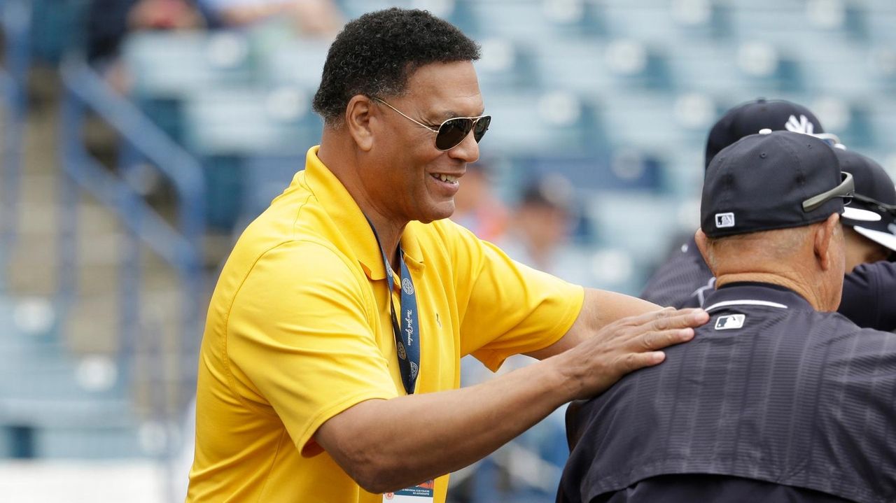 Emotional Ken Singleton announces that Sunday's YES telecast will be it ...