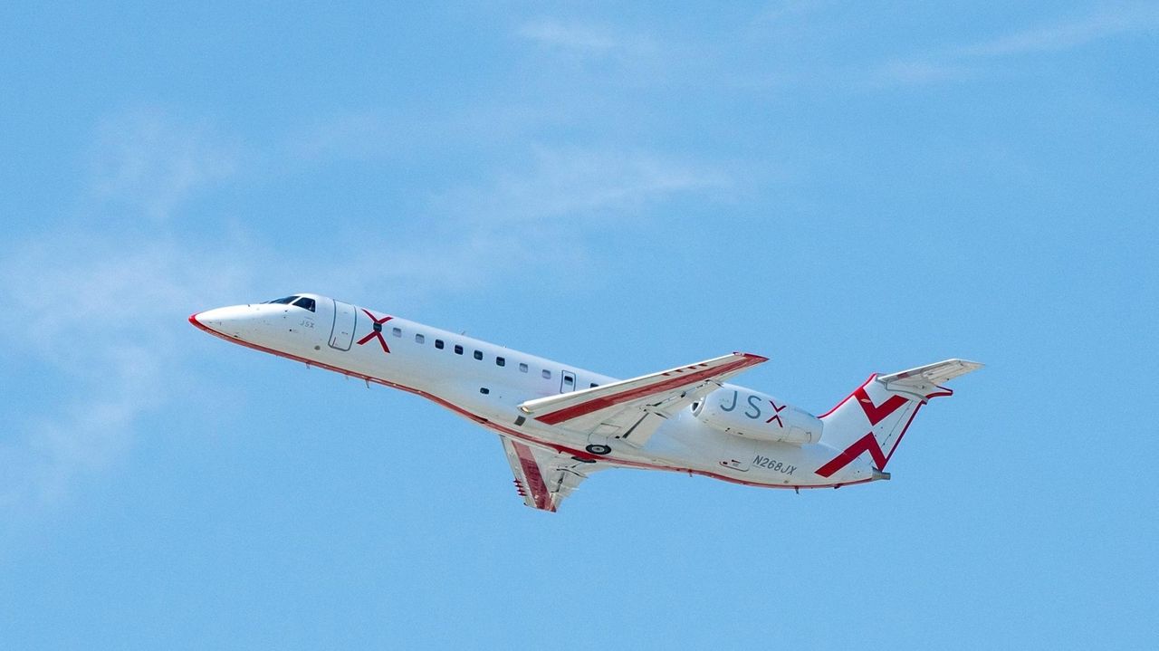 JSX offers private flight perks for less. What Long Islanders should ...