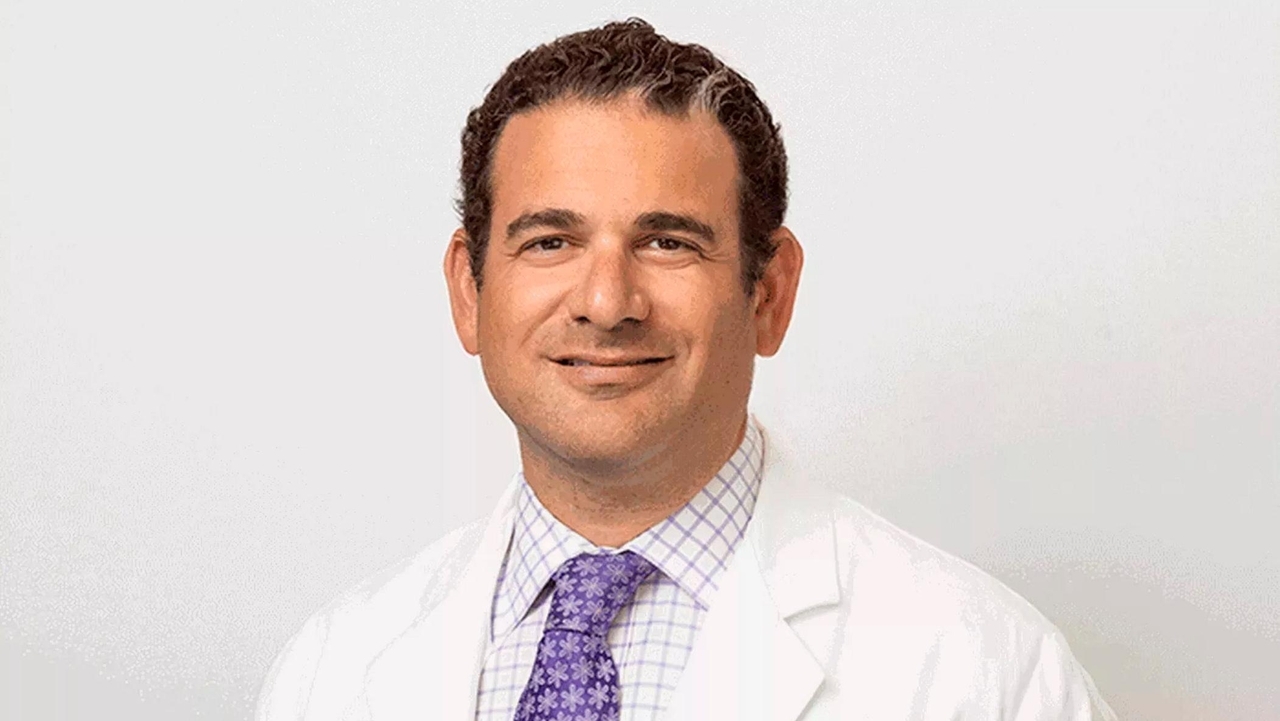 Records: Valley Stream surgeon Joseph Weinstein barred from treating ...