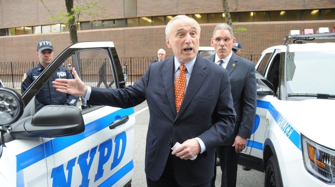 NYPD testing tough, bullet-resistant glass in new cruisers - Newsday