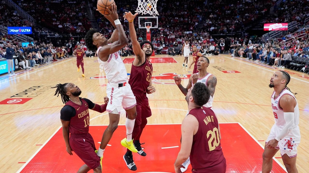 Green scores 26 points as Rockets beat Cavaliers 117-103 for their fifth straight victory - Newsday
