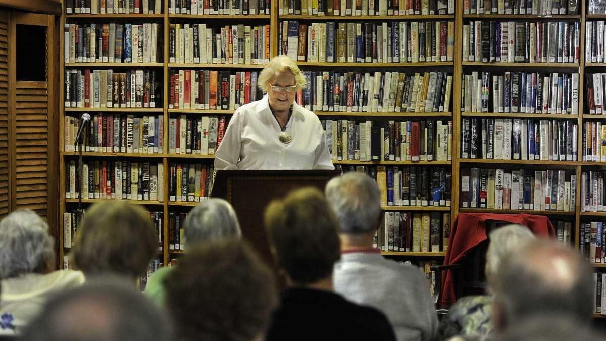 Shelter Island library scraps Dewey system - Newsday