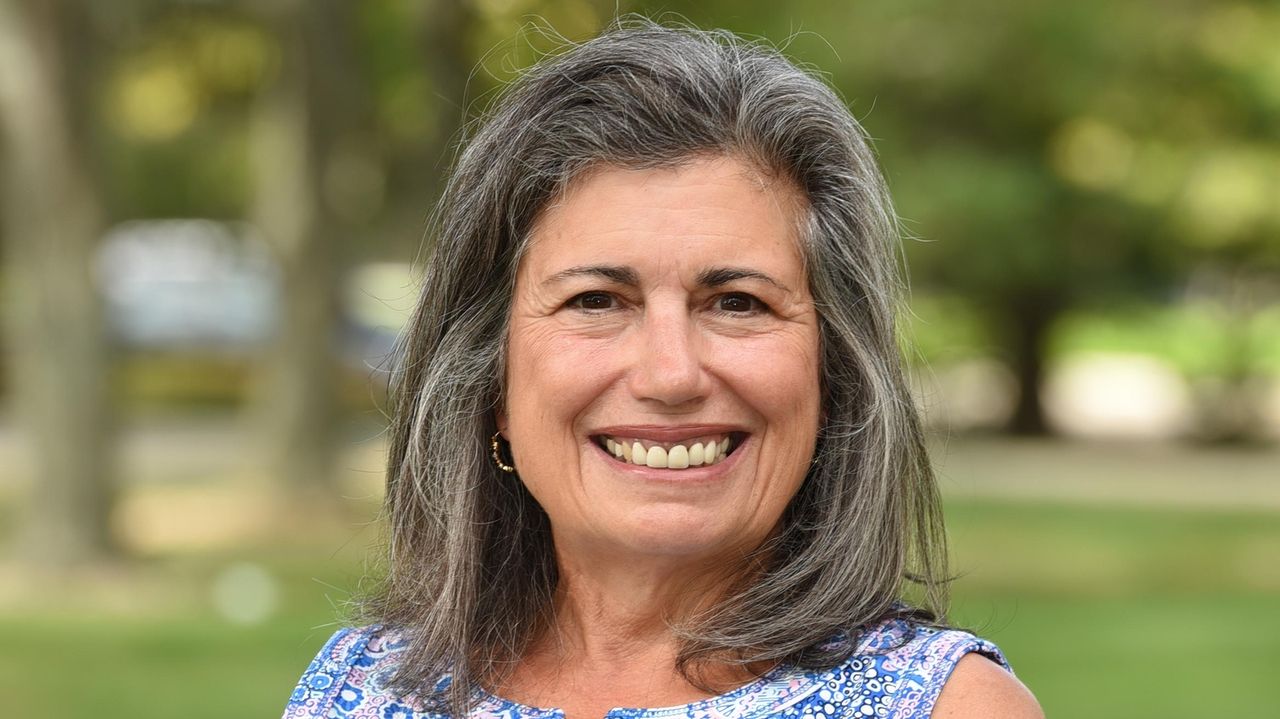 2022 Survivor Profile - Toni Anne Summers - Newsday