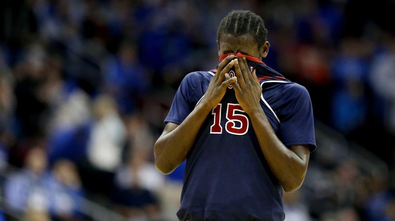 Seton Hall knocks off No. 15 St. John's - Newsday