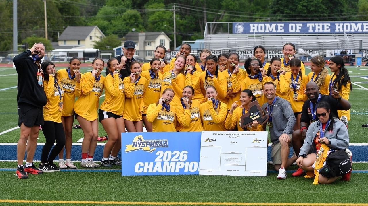 State Class A flag football final: Half Hollow Hills vs. Shaker - Newsday